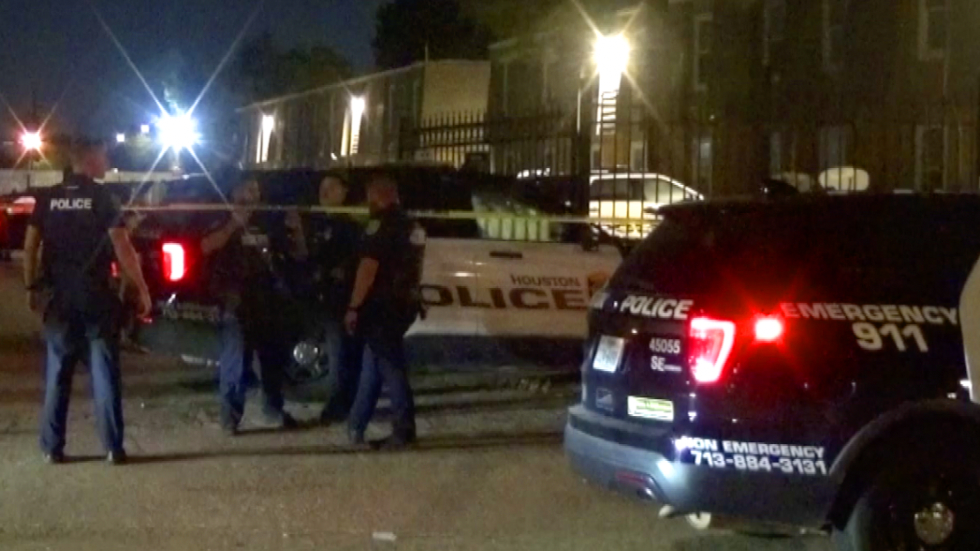 Reportan asesinato de un niño de 12 años en Kings Row Apartments, al ...