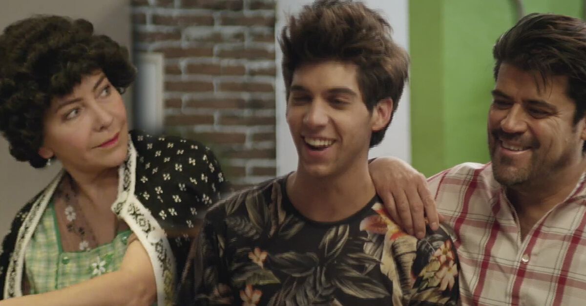 40 y 20: Doña Lucha le dice a Fran que se parece al Chino y lo regaña ...