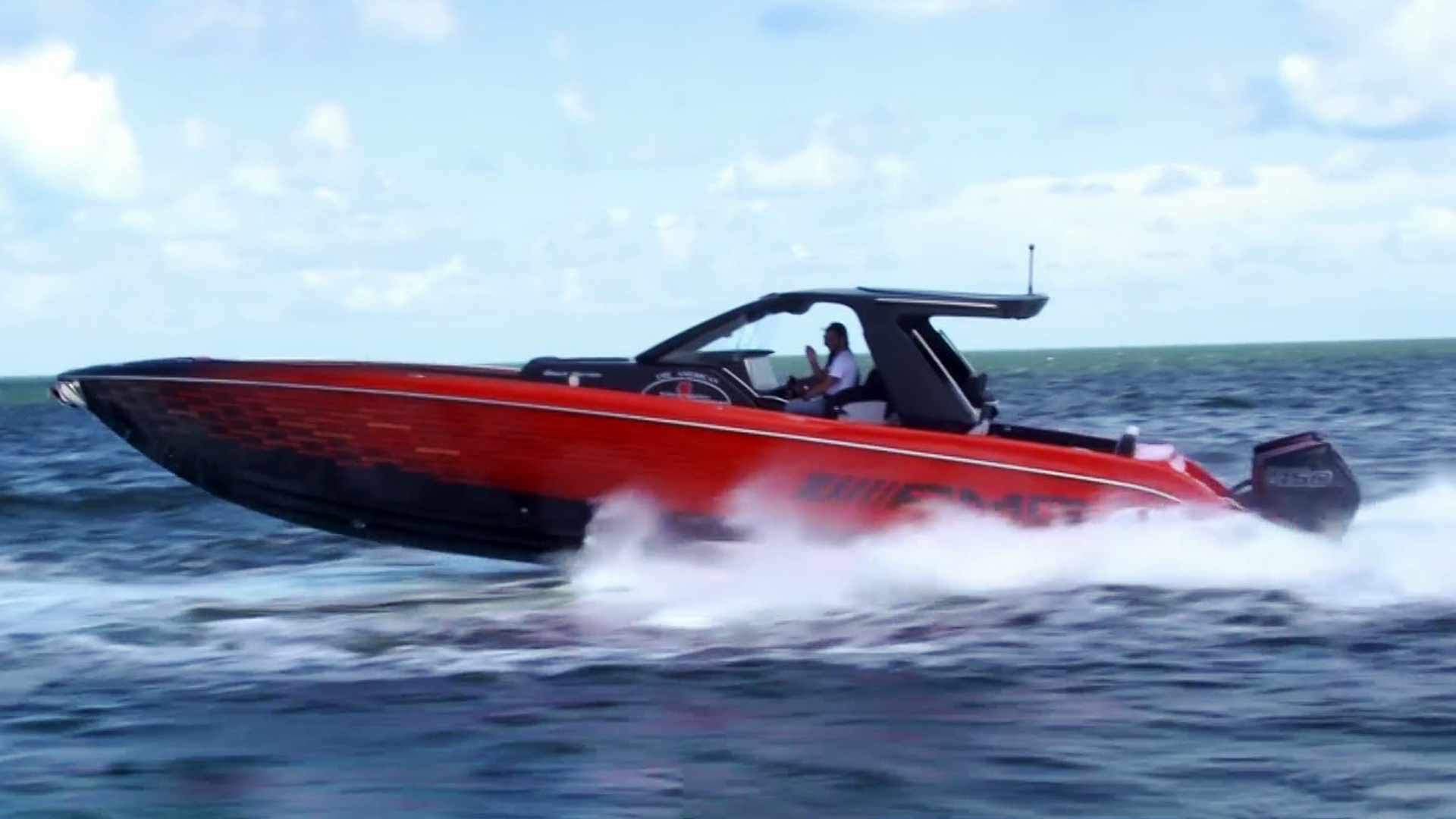 Cigarette Racing: Gabaldoni llegó a esta empresa de botes deportivos en ...