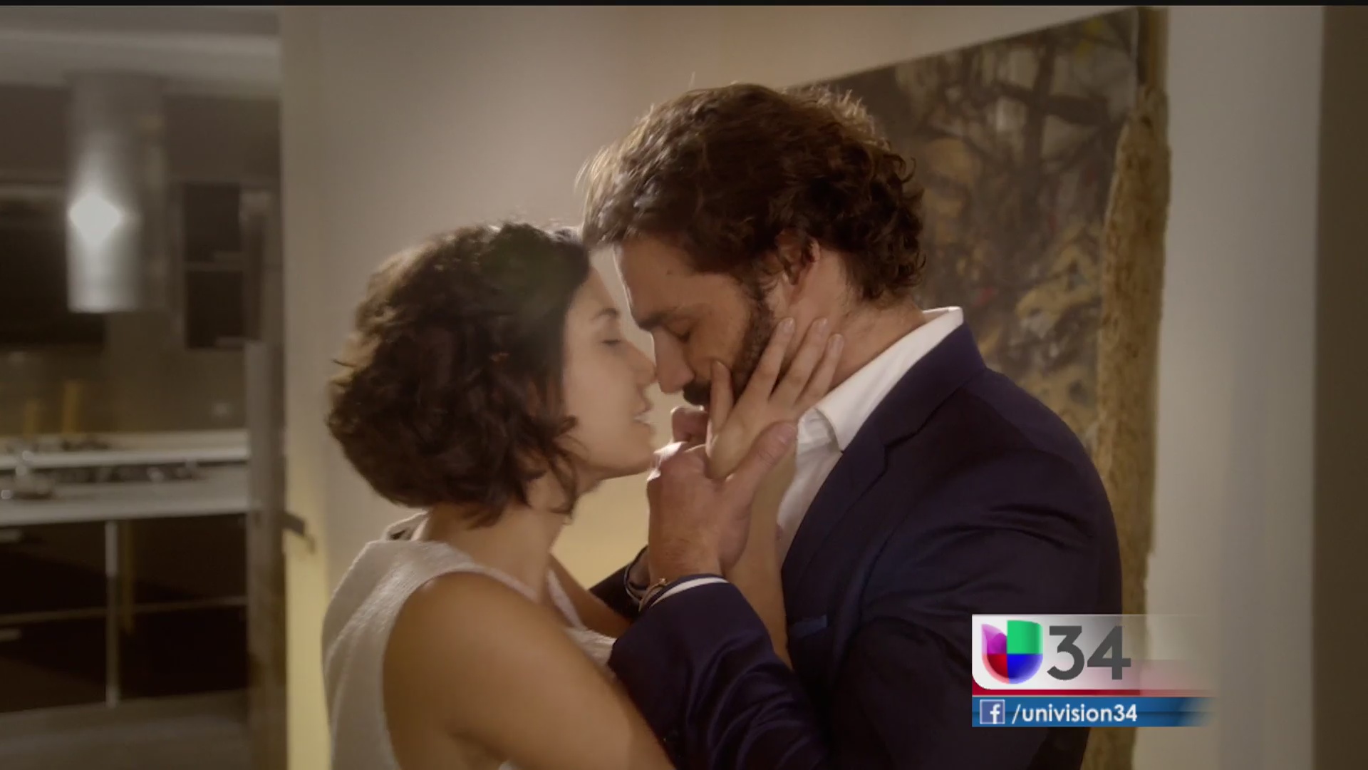 Iván Sánchez y Gabriela de la Garza, protagonistas de Yago | Video | Univision 34 Los Angeles ...