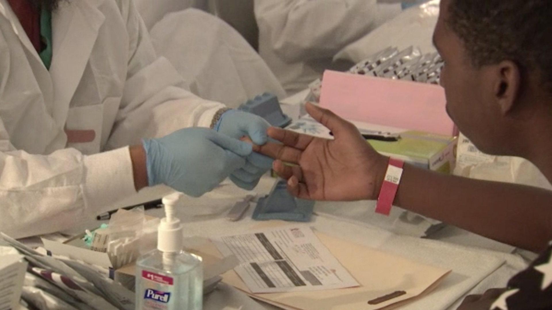 '¿Dónde me hago una prueba de VIH y ETS?' Búsqueda en línea de los CDC ...