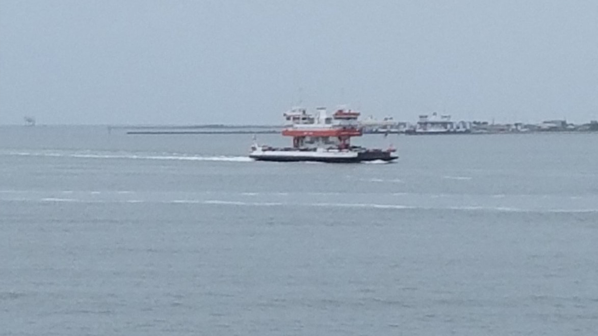 Reanuda operaciones el ferry de Galveston tras el paso del huracán ...
