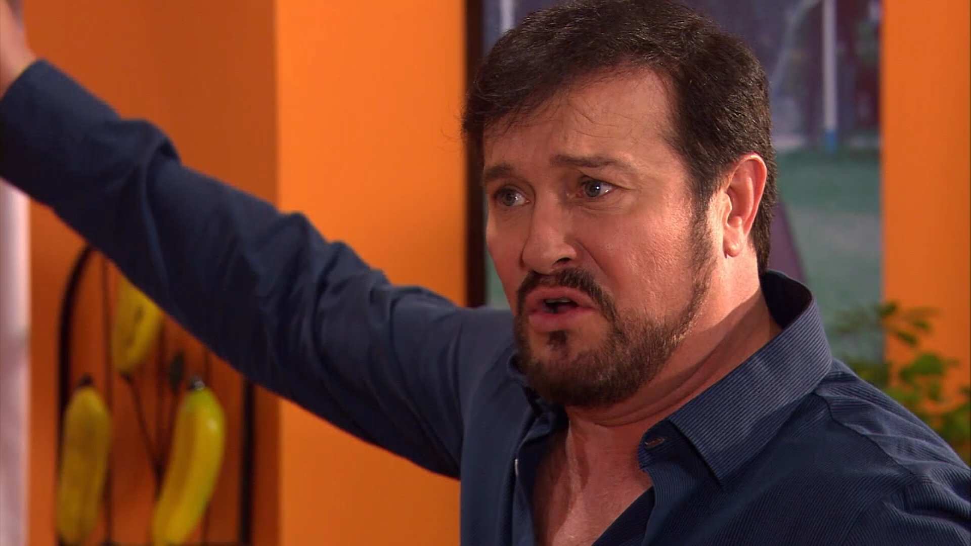 Resumen Capítulo 119: "Fuera de mi casa" | Shows Qué pobres tan ricos ...