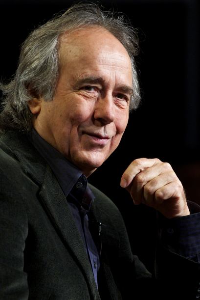Las canciones imperdibles de Serrat | Latin GRAMMY | Univision