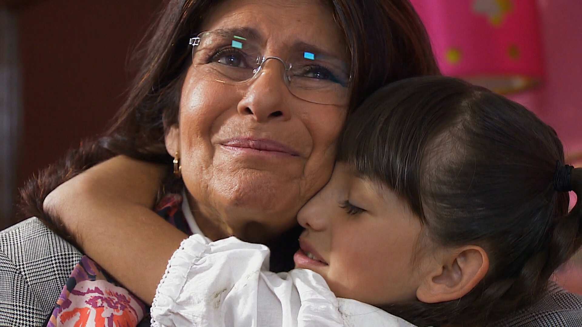 C571: Tan linda como el sol (Parte1) | Shows La Rosa de Guadalupe | Las ...