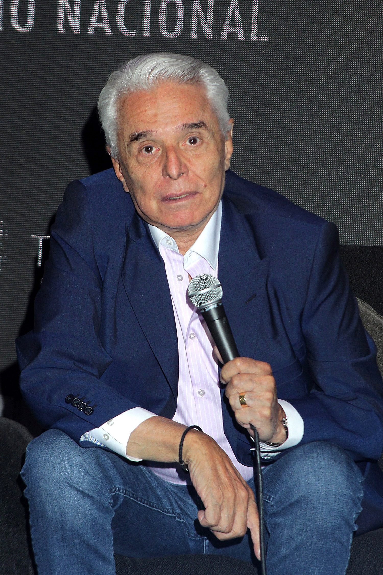 Enrique Guzmán confiesa que tras acusaciones de Frida Sofía: “No sé ...