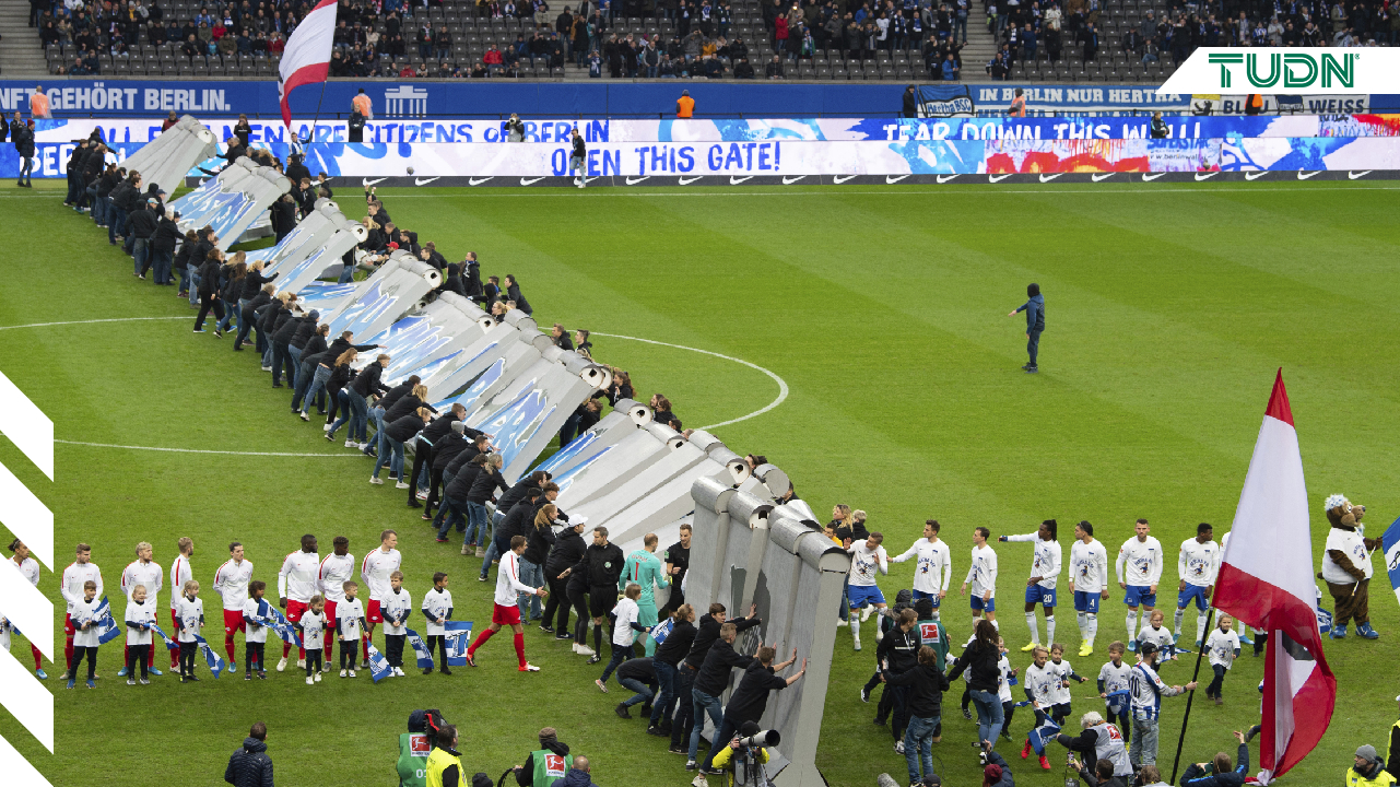 Hertha Conmemora Caída Del Muro De Berlín En La Bundesliga Deportes Bundesliga Tudn Univision