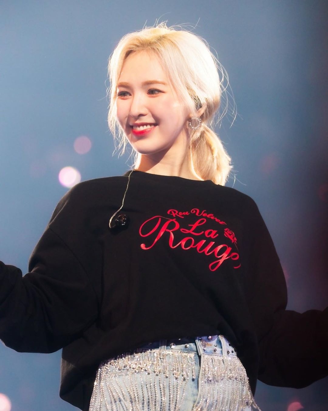 Cantante de Red Velvet sufre caída del escenario y fracturas múltiples ...