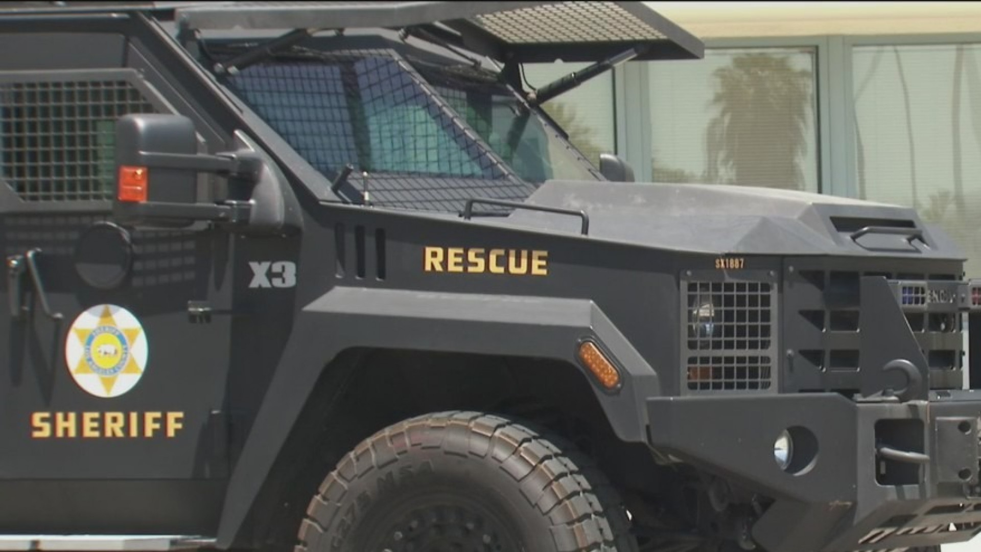 Conoce el novedoso y completo vehículo que estrena el equipo SWAT de ...