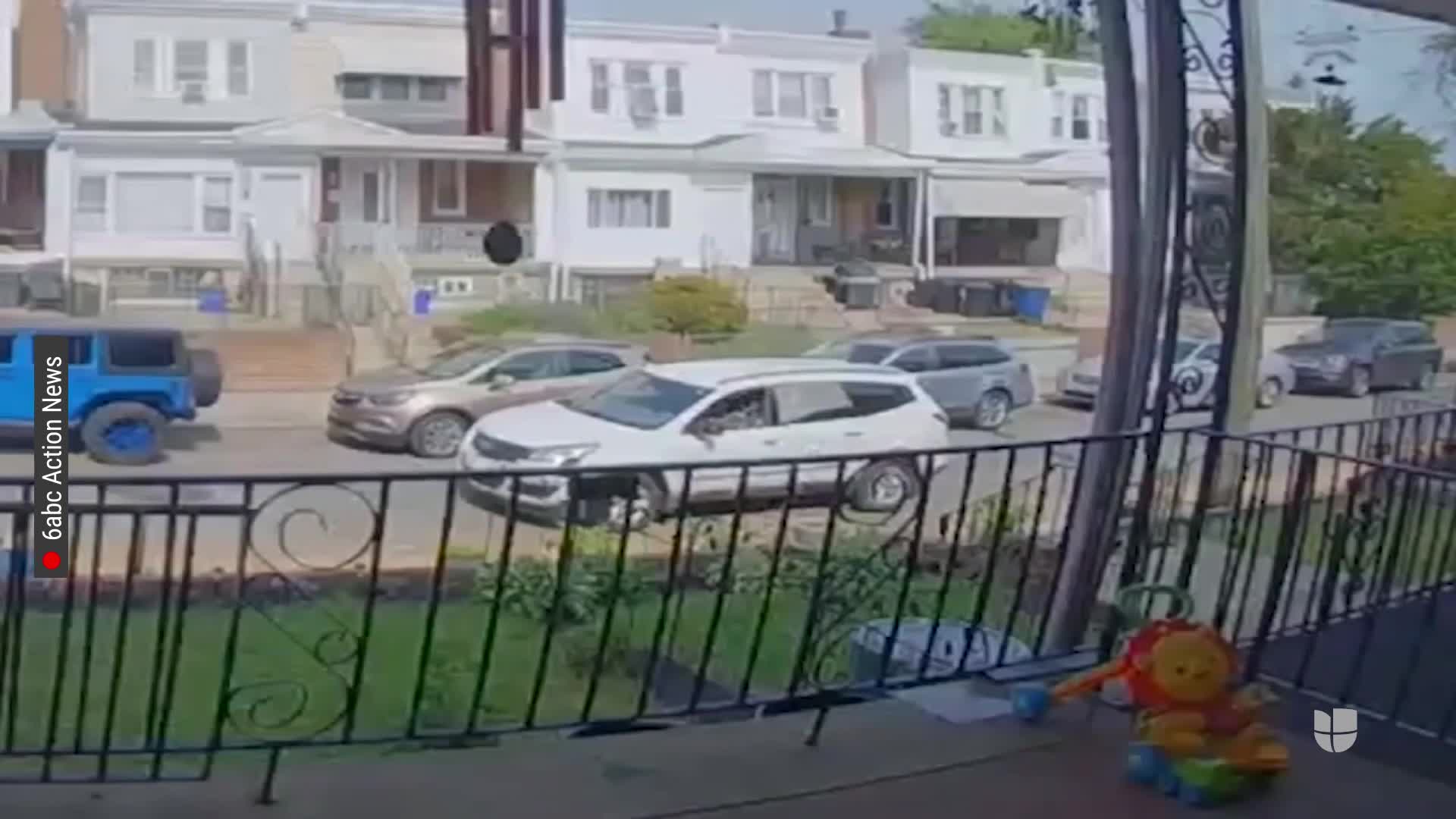 Madre en Filadelfia vive momentos de pánico tras el robo de su auto con su bebé a bordo | Video ...