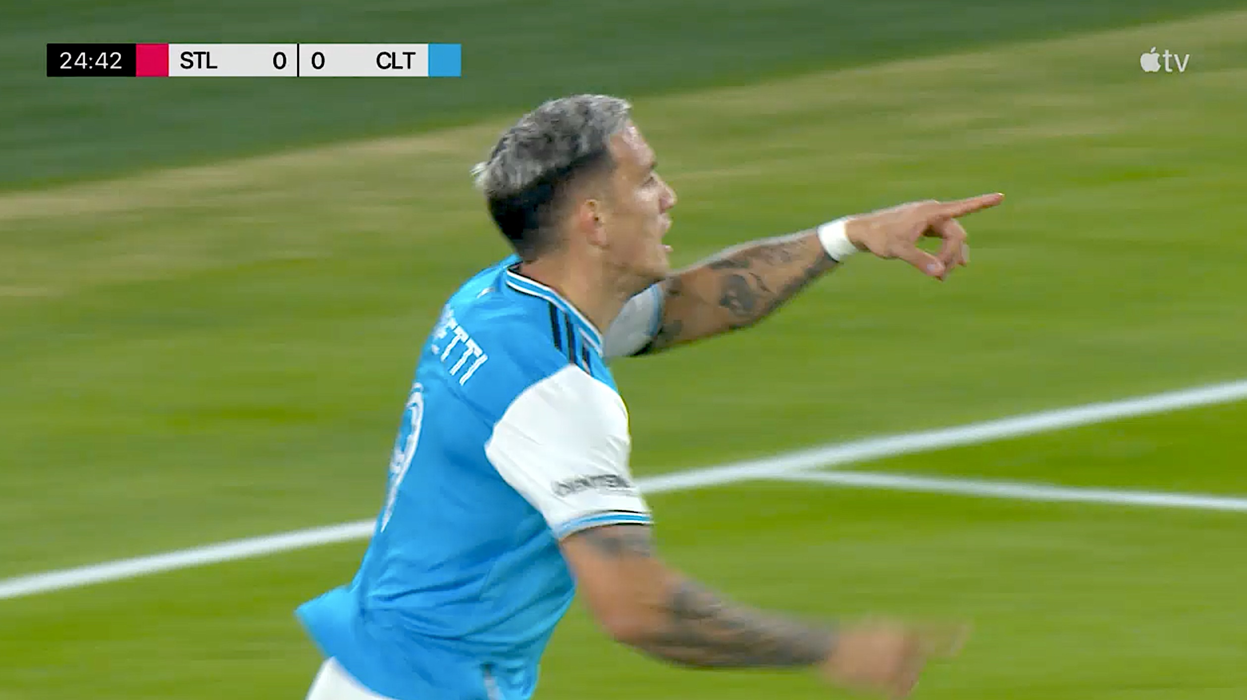 Enzo Copetti se estrena como goleador de Charlotte con un bello ...