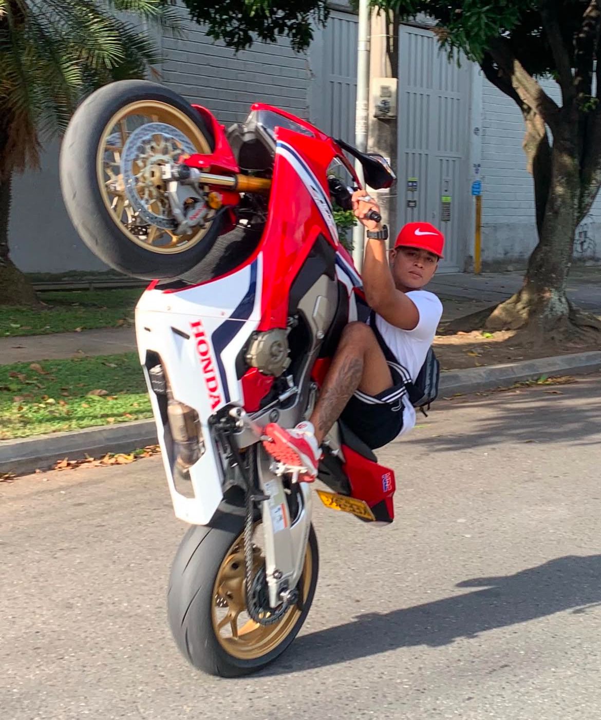 Stunt, deporte de alto riesgo que está inspirando a jóvenes hispanos ...