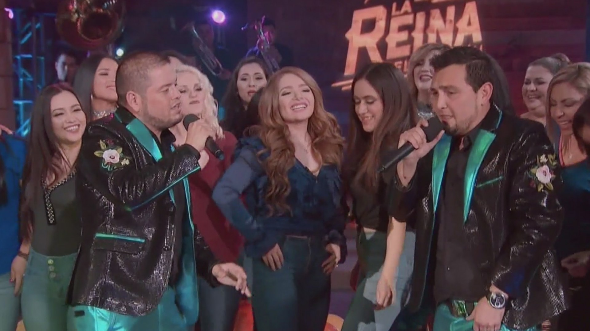 La Séptima Banda sorprendió a las chicas con un número muy especial ...