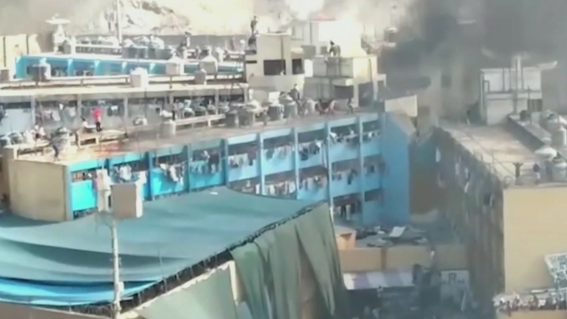 Fuego Humo Y Presos Corriendo Las Imágenes Del Motín En Cárcel Que