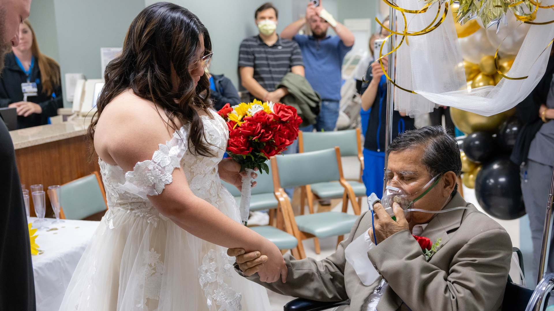 Michelle Ávila se casó en un hospital de Lubbock, Texas, para cumplir ...