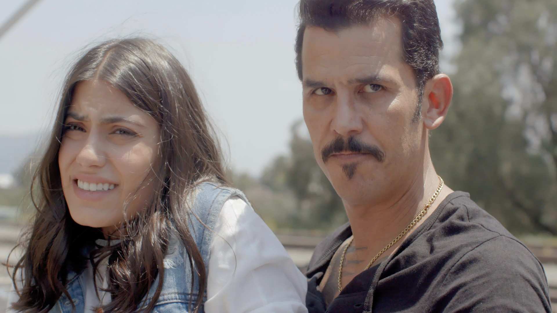 ¡El Alacrán busca venganza! | Shows Amar a muerte | Las Estrellas