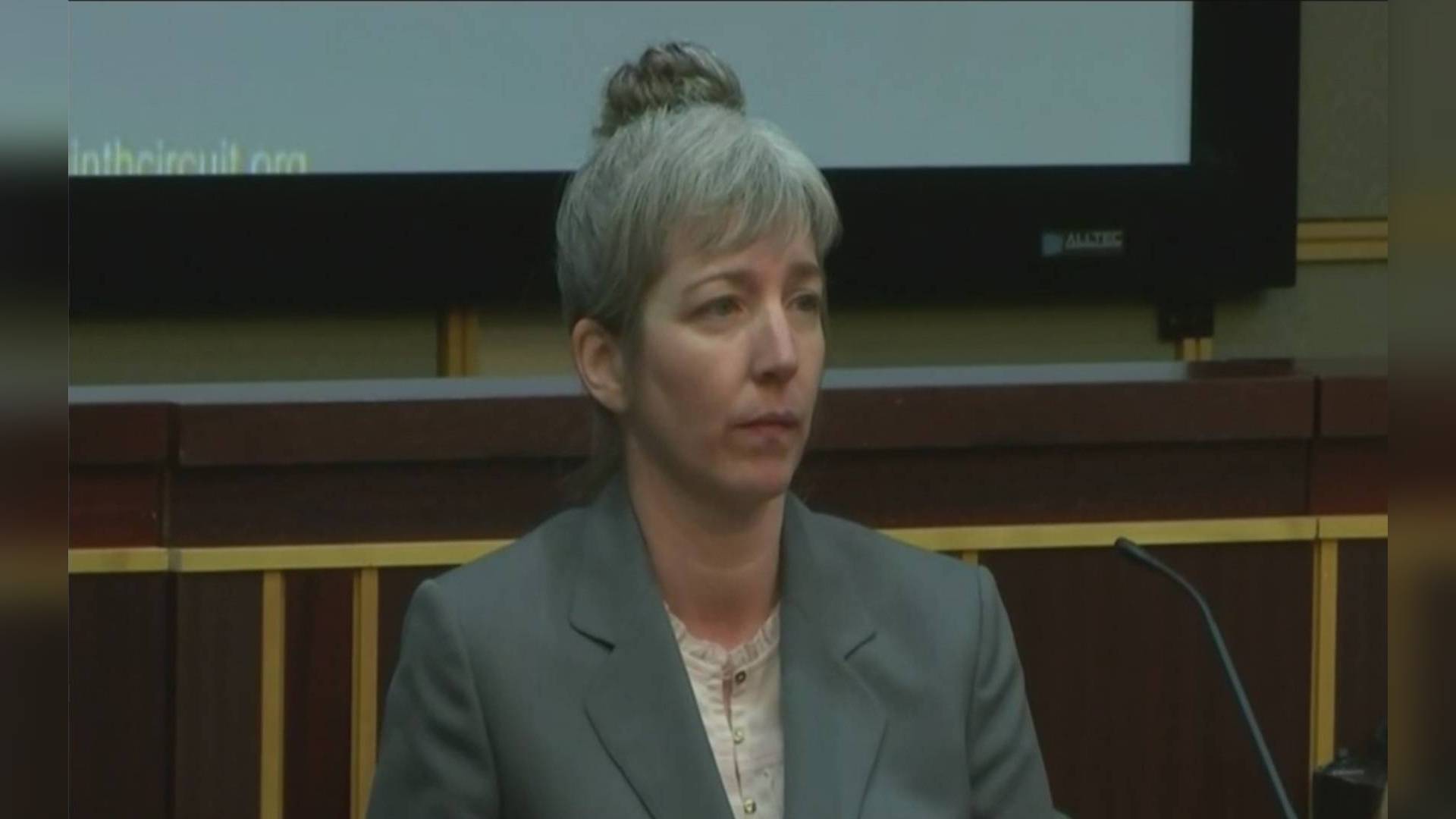 Danielle Redlick acepta el asesinato de su esposo durante el juicio en ...