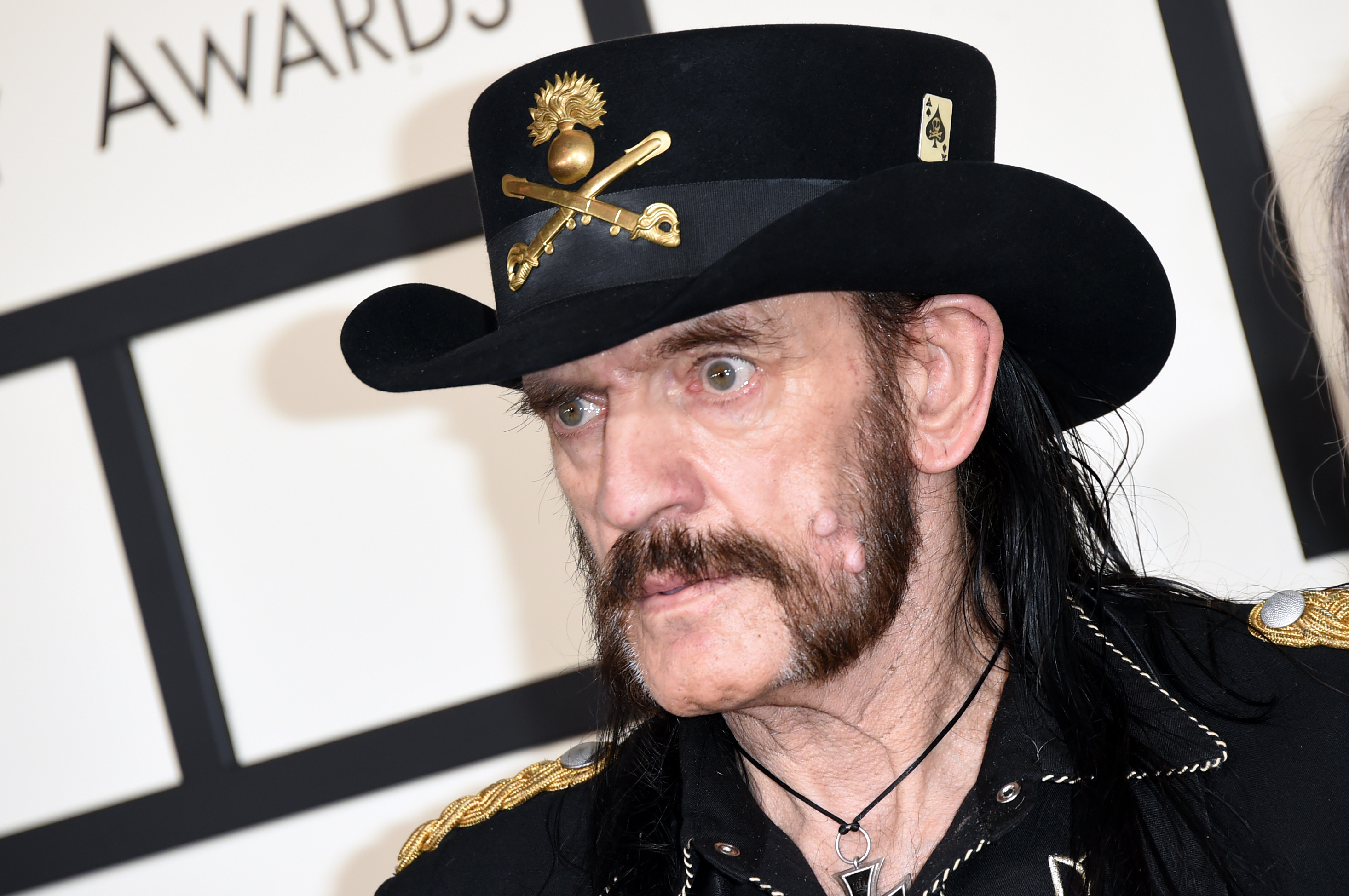 Muere Lemmy Kilmister, vocalista de Motörhead | Estaciones de Radio ...