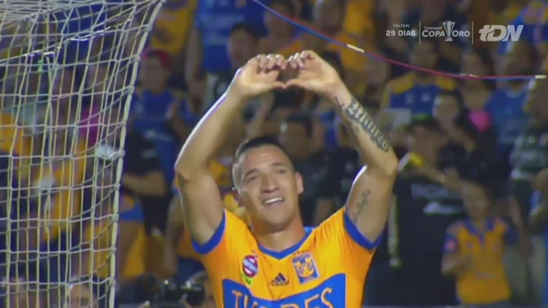 La otra faceta de Jesús Dueñas | TUDN Más Deportes | TUDN