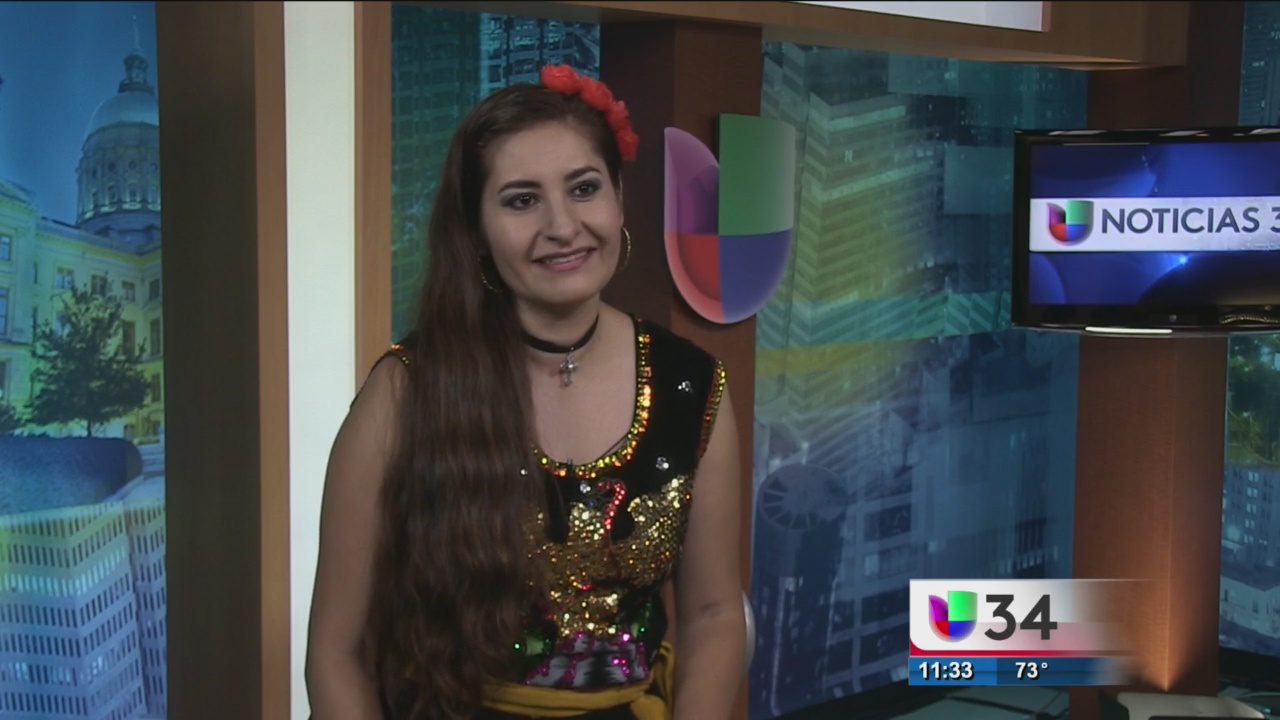 ¡Da el grito de independencia con Brenda Albarrán! | Video | Univision ...