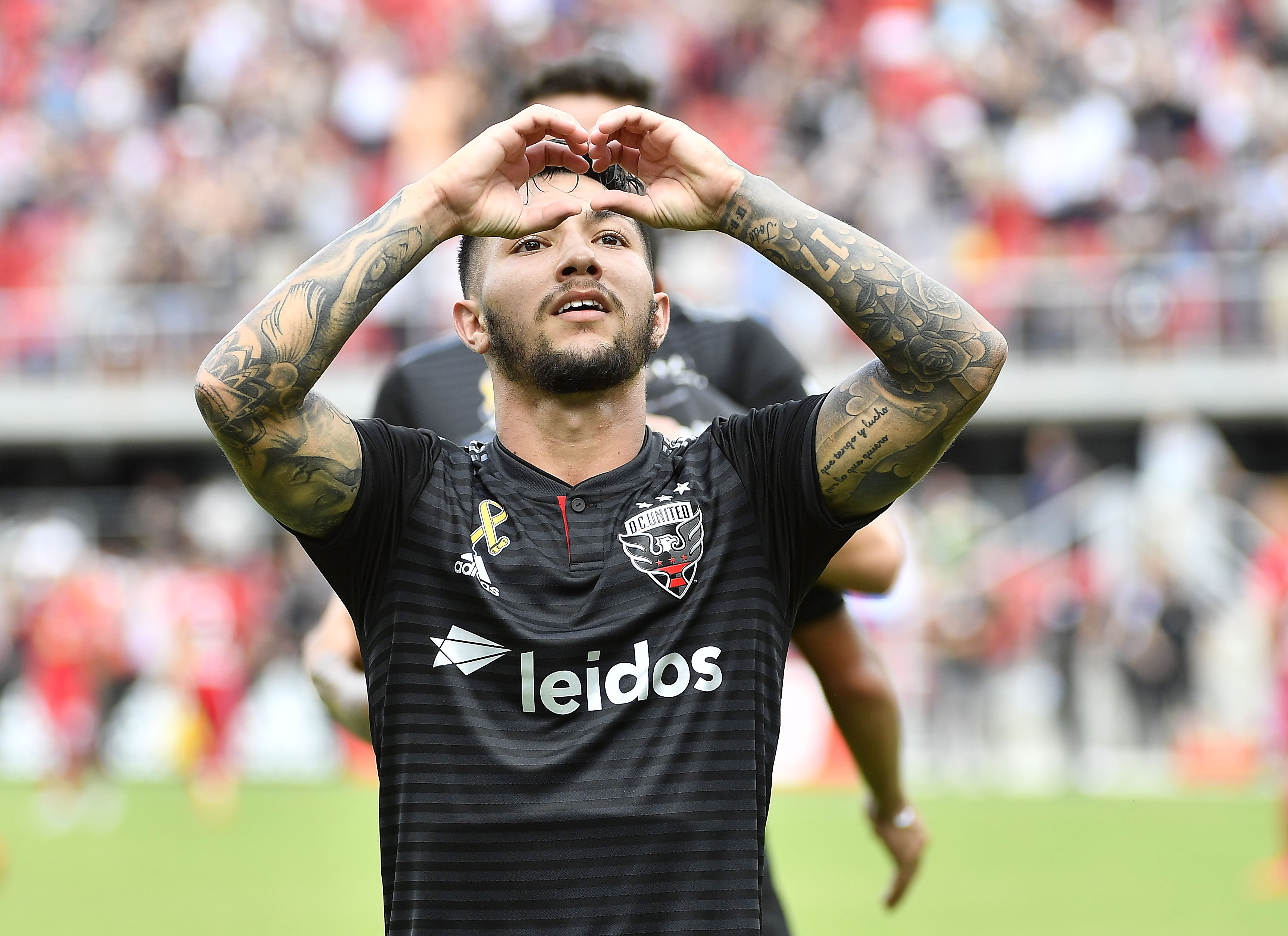 Luciano Acosta, el socio ideal de Wayne Rooney que vive un año récord ...