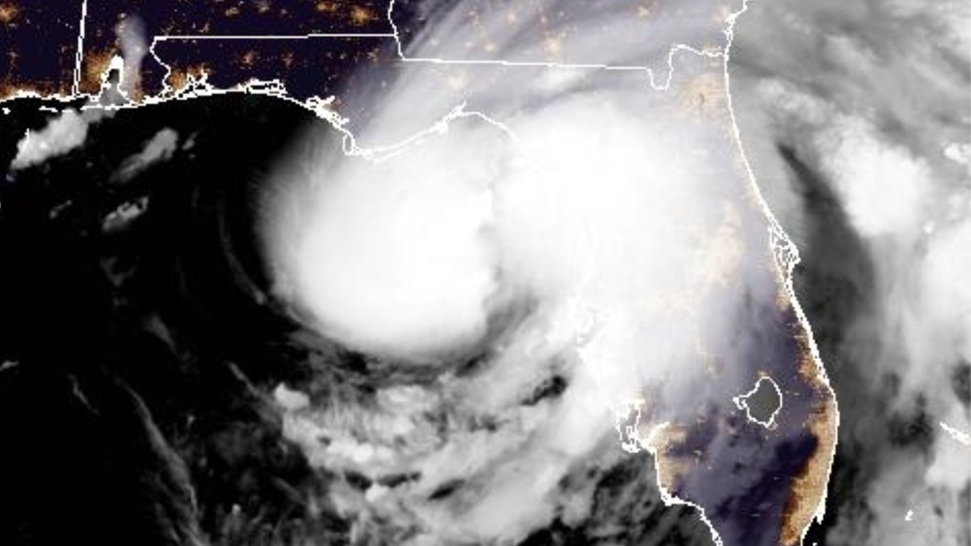 Debby se convierte en huracán: amenaza de inundaciones en el sureste ...