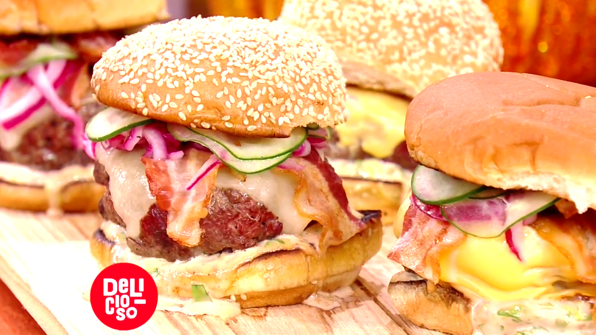 Aprende a preparar estas hamburguesas colosales al estilo duranguense ...