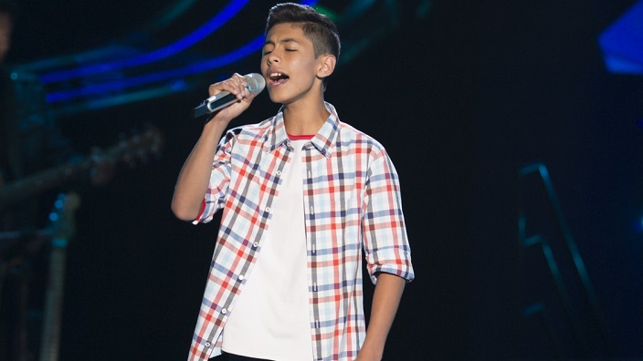 César Flores canta "El próximo viernes" | Shows La Voz Kids | Las Estrellas