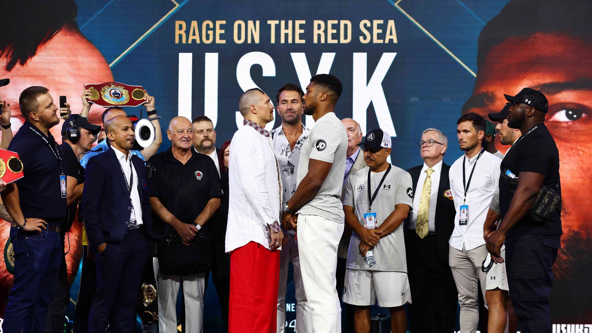 Oleksandr Usyk y Anthony Joshua protagonizan tenso careo en ceremonia ...