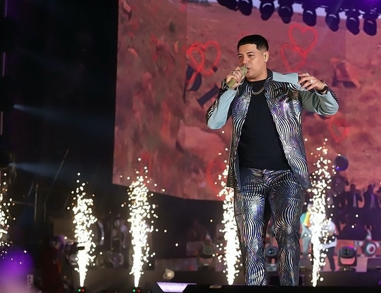 Así fue el concierto de Grupo Firme en el Foro Sol con un lleno total ...