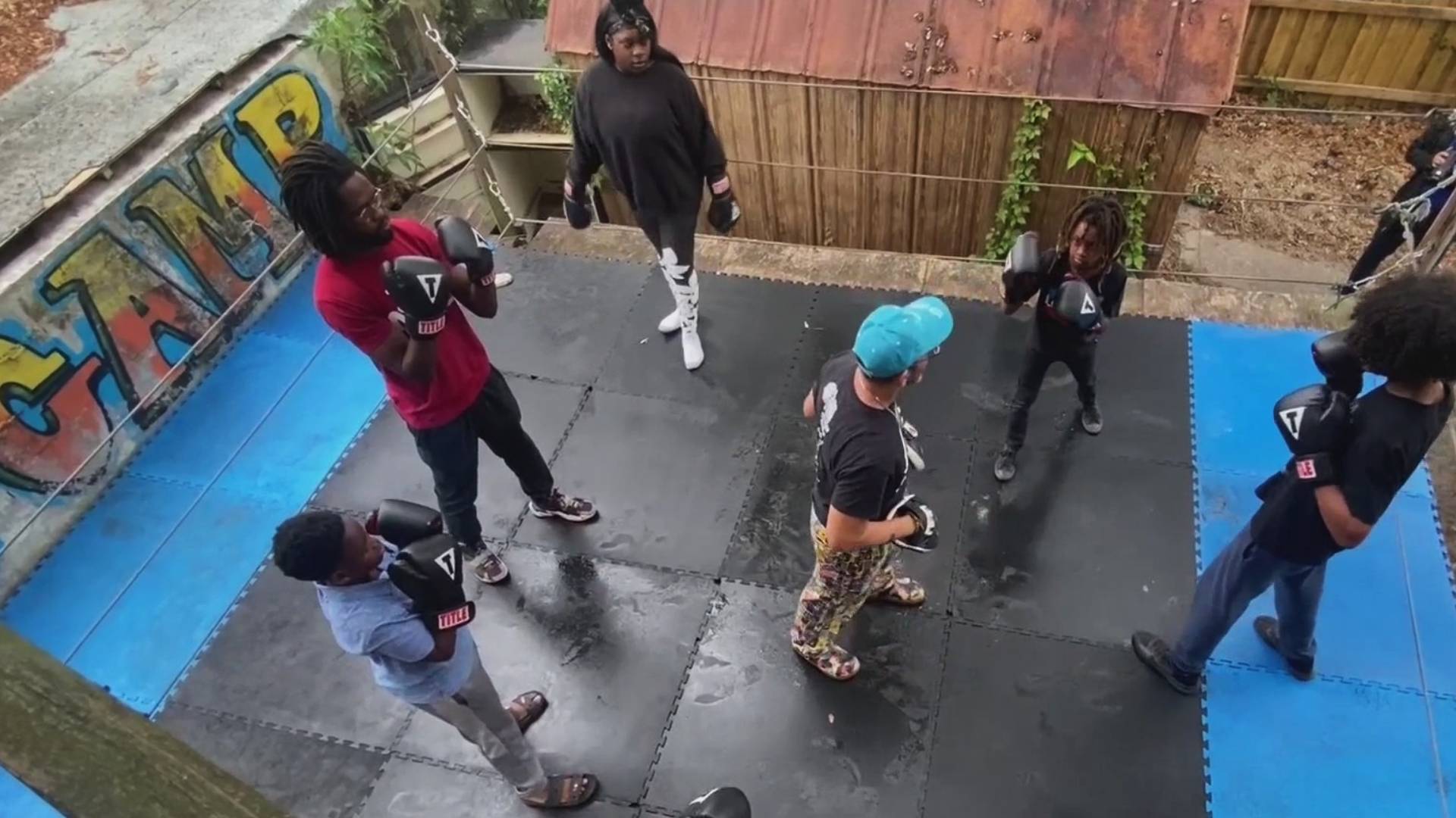 Organización usa el deporte para alejar a los jóvenes del crimen ...