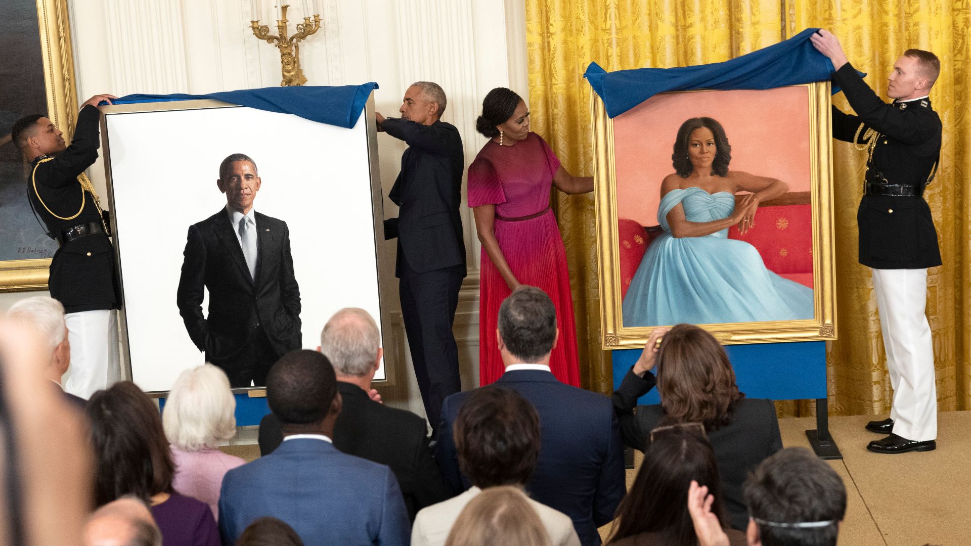 Barack y Michelle Obama vuelven a la Casa Blanca para la exhibición de sus retratos oficiales ...