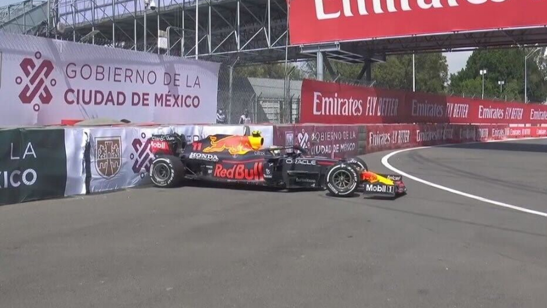 ‘Checo’ Pérez choca en su regreso al GP de México | Deportes Fórmula 1 ...