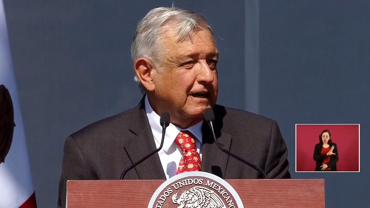 President of Mexico meets with the LeBaron family | Univision News ...