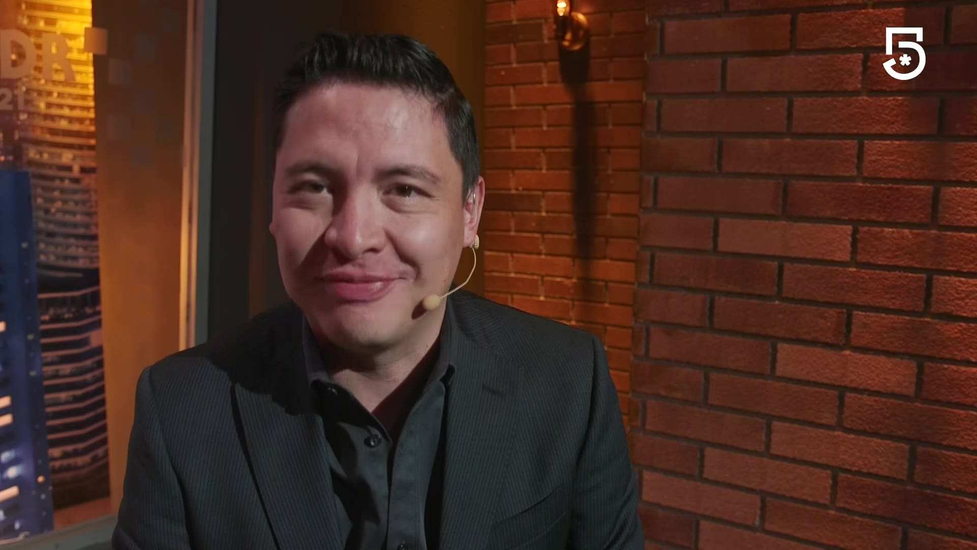 Armando Hernández es Pepe Nacho en 'Se Rentan Cuartos' | Shows Canal 5 ...