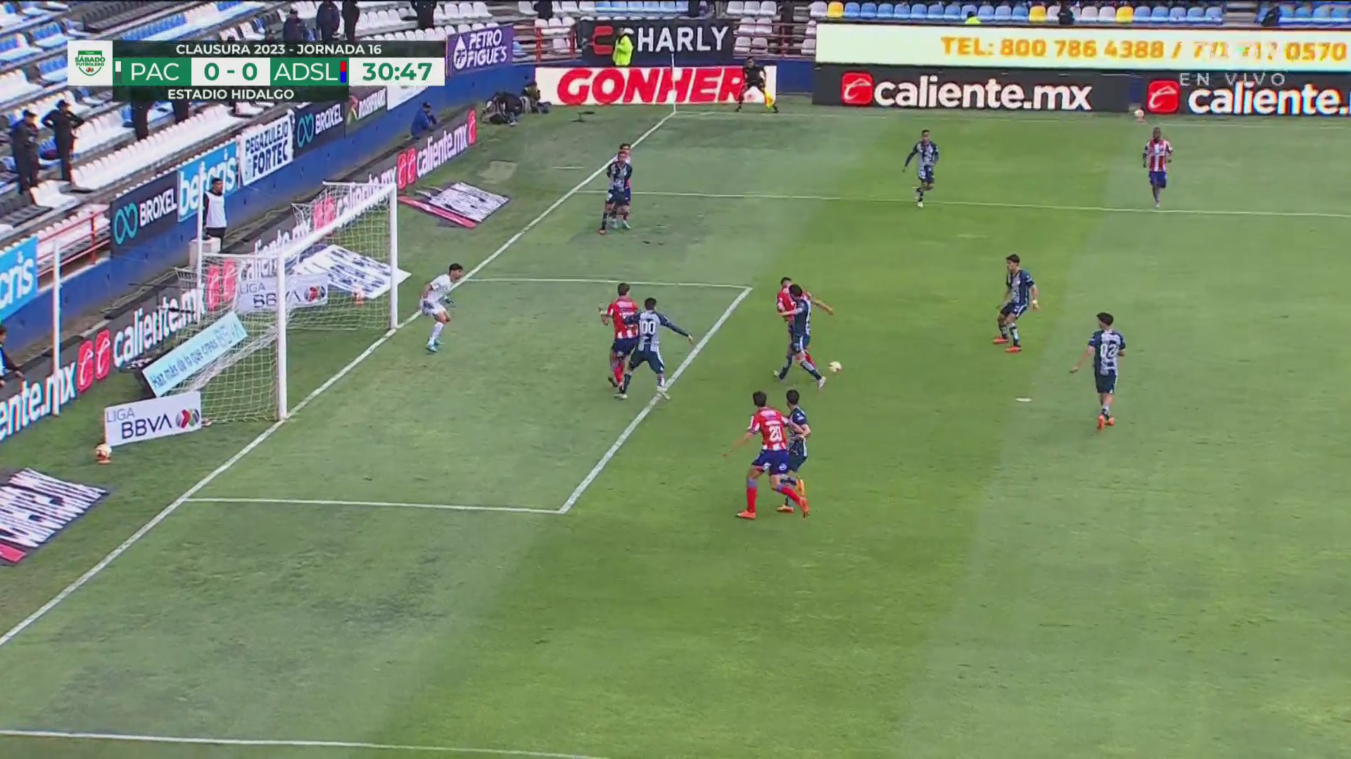 ¿Quién la empuja? Villalpando pone medio gol, pero nadie remata | TUDN ...