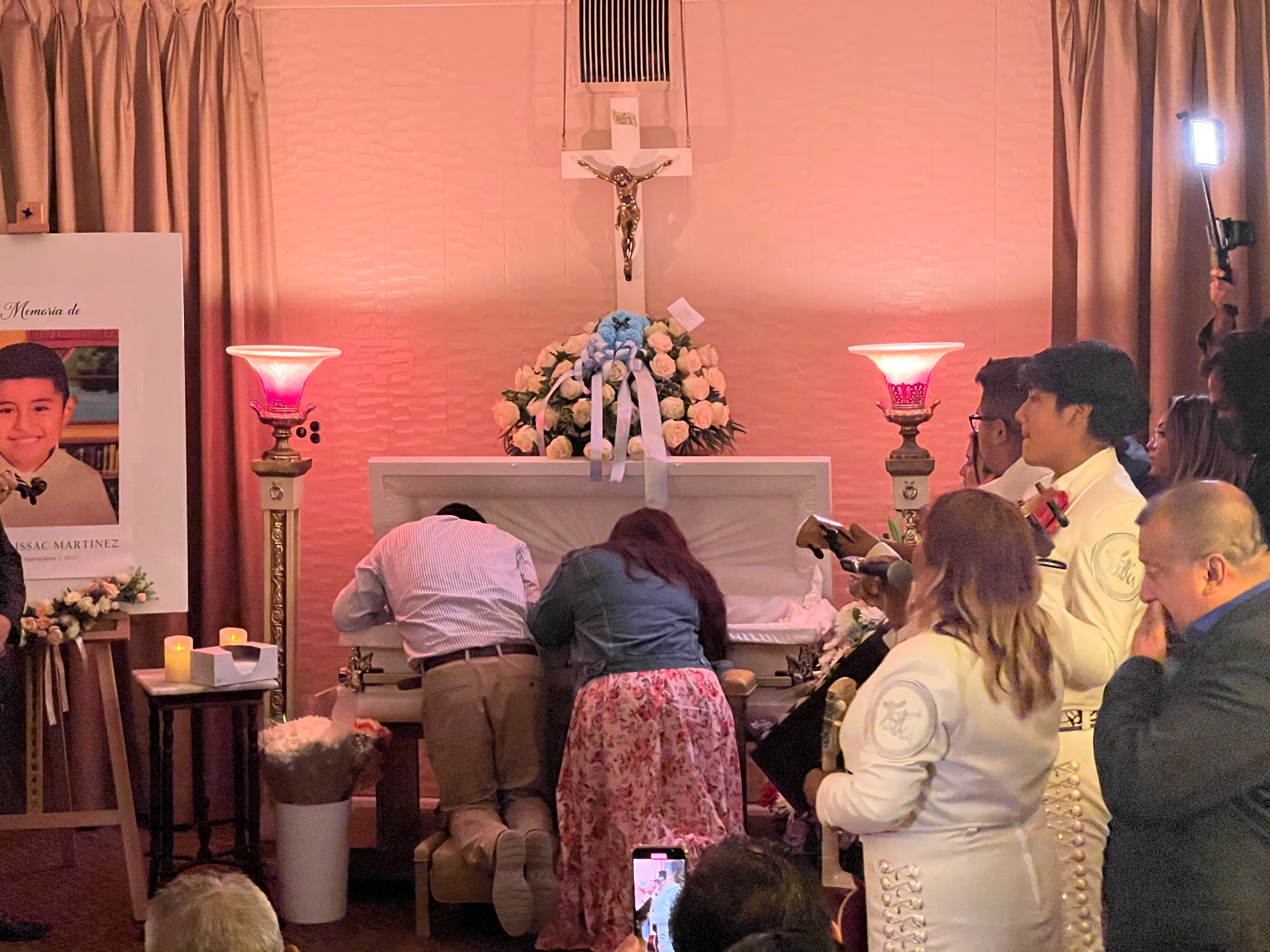 Con mariachi despiden sus padres al pequeño a Jonathan Martínez en su ...