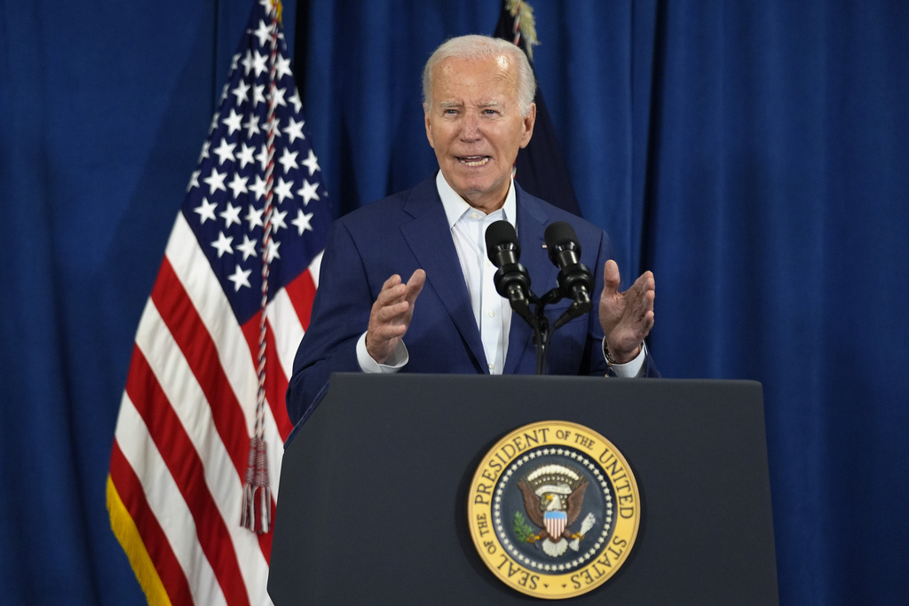 Biden Condena Disparos En Evento De Trump Y Agradece Al Servicio