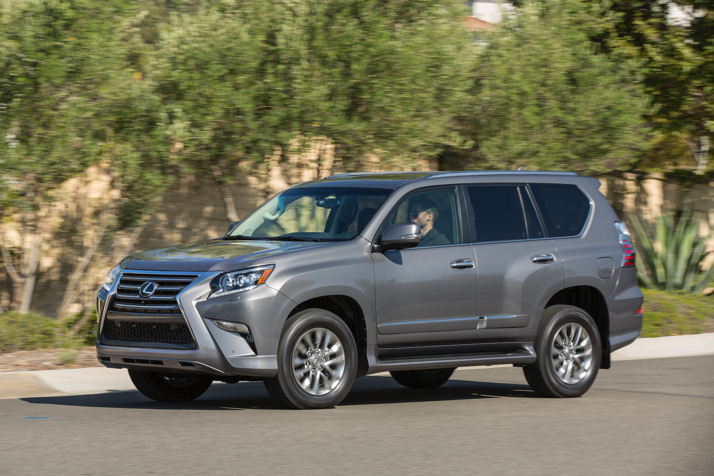 Prueba: Lexus GX460 2018 un todo terreno en traje de gala | A Bordo ...