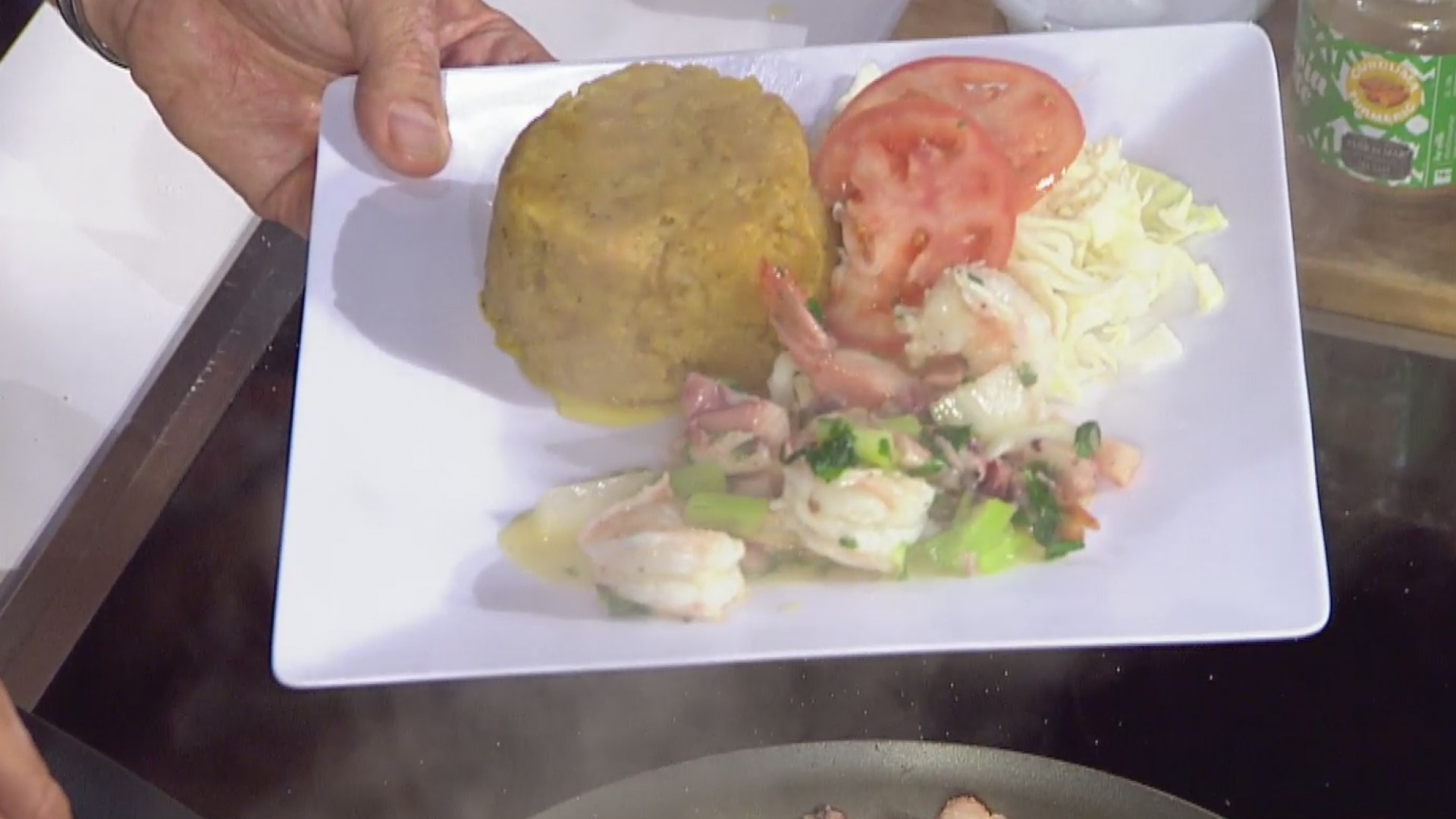 La receta: mariscos con mofongo | Video | Univision Puerto Rico WLII ...