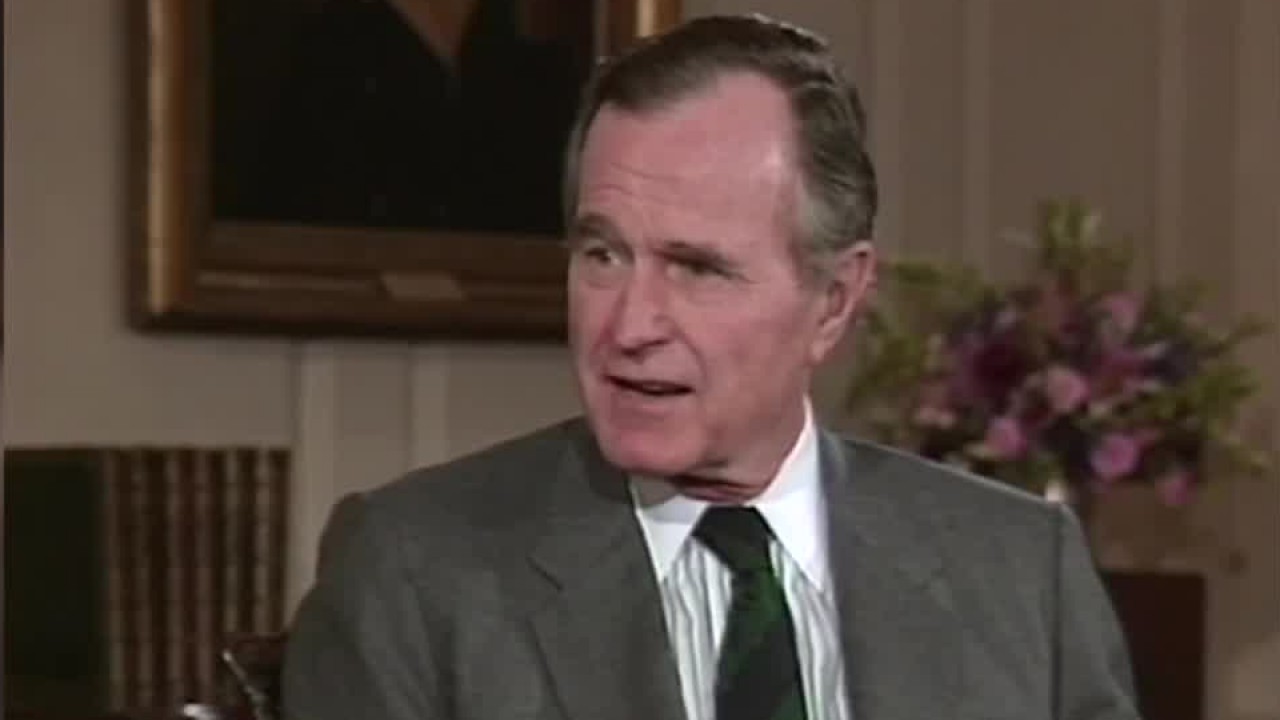 Revive la entrevista que le hizo Jorge Ramos a George H.W. Bush hace ...