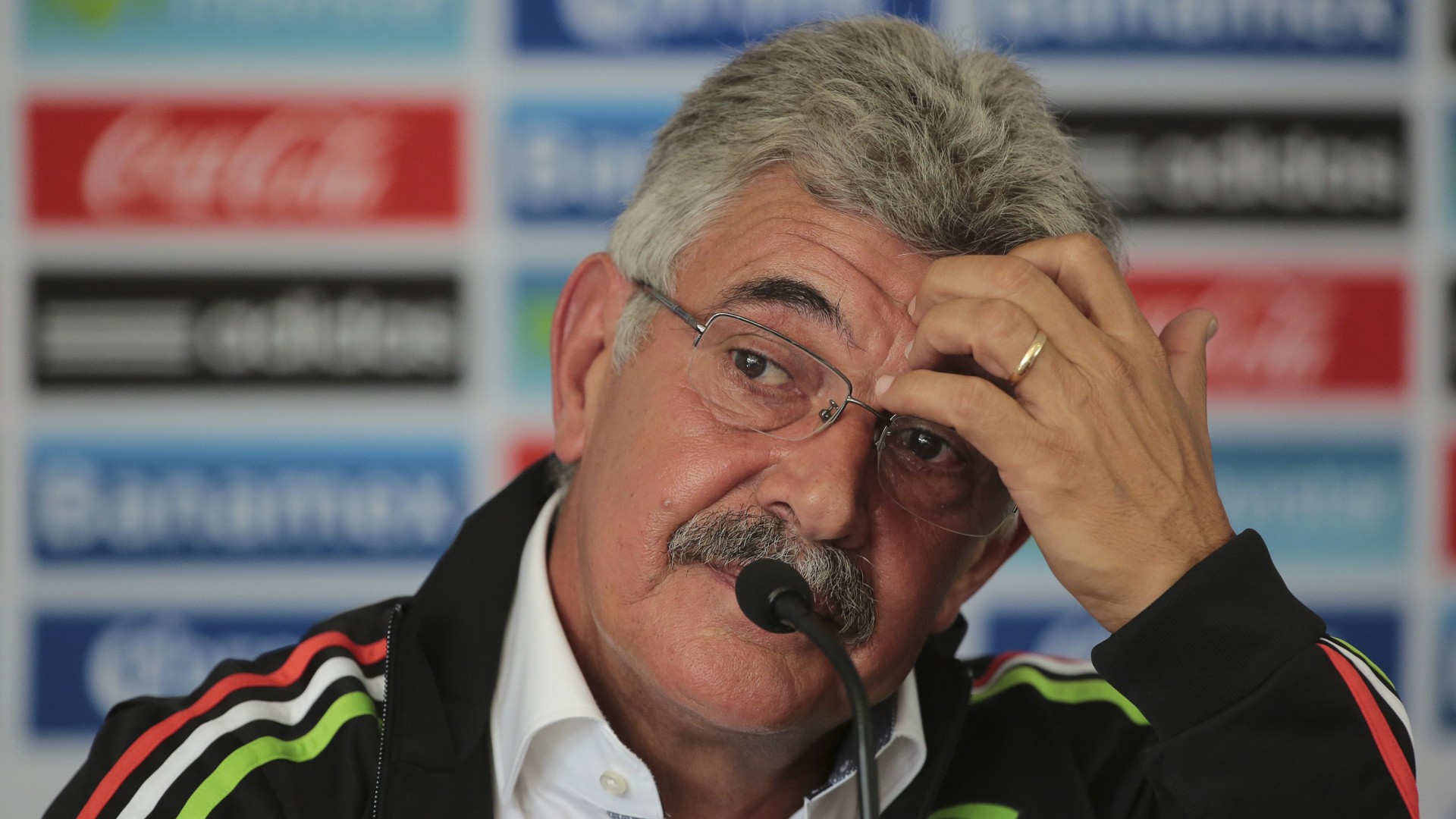 ¡Por su culpa, por su culpa! Los errores del 'Tuca' en sus ...