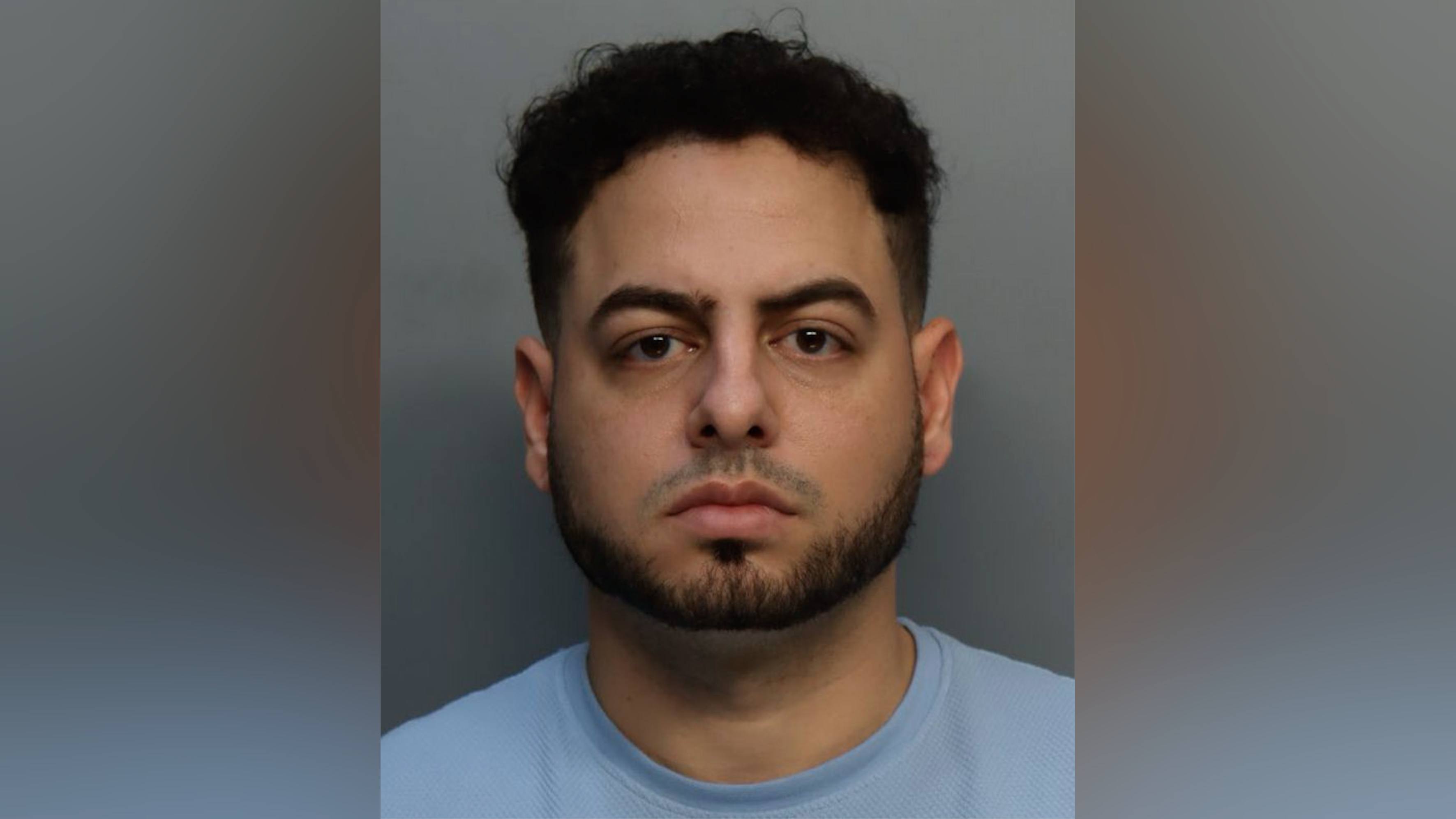 Andy Santana, tesorero de campaña de Alex Otaola es arrestado en ...