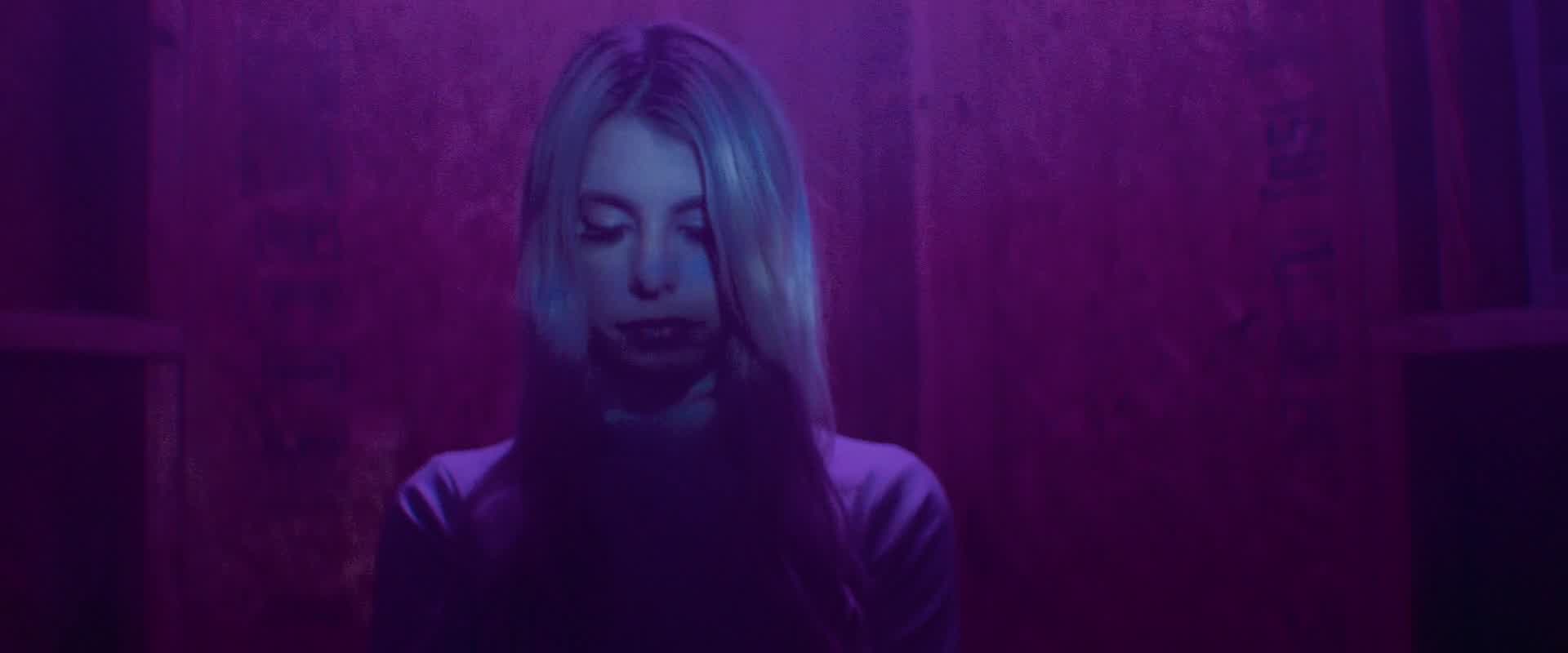 Ari Blik - Mystified | Estaciones de Radio | Univision