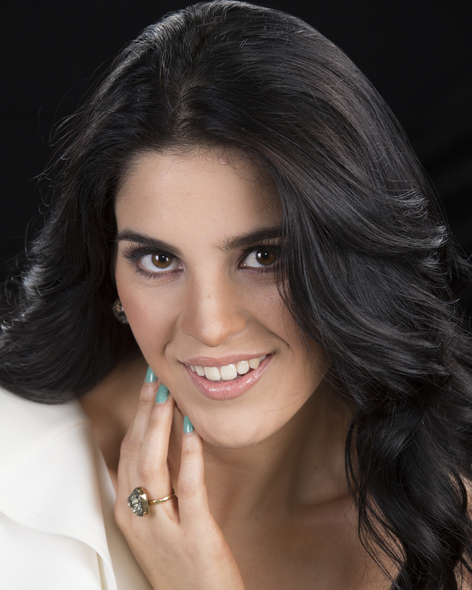 Zelma Cherem | Las Estrellas Home Egresados | Las Estrellas