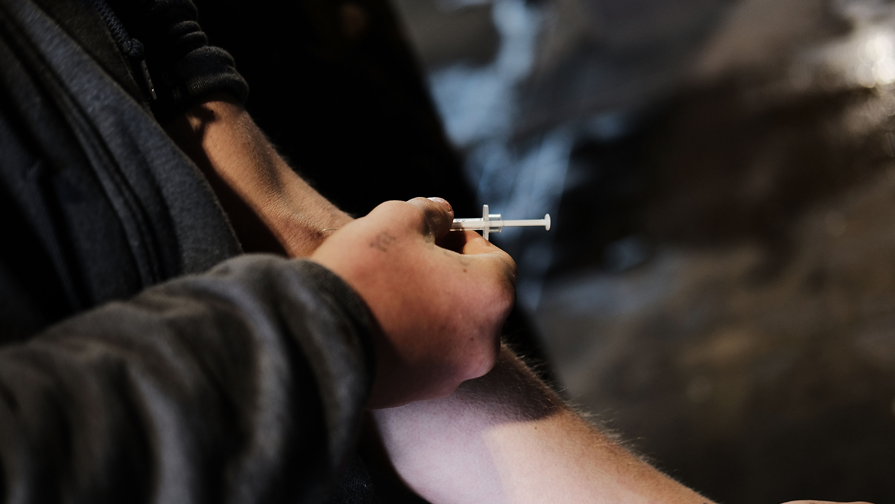 Cuestionan los lugares de inyección segura para adictos a las drogas en ...