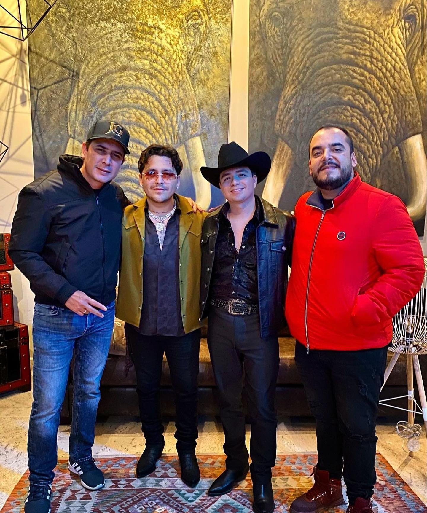 Christian Nodal y Gohn anuncian su dueto que será el 'Himno de los ...
