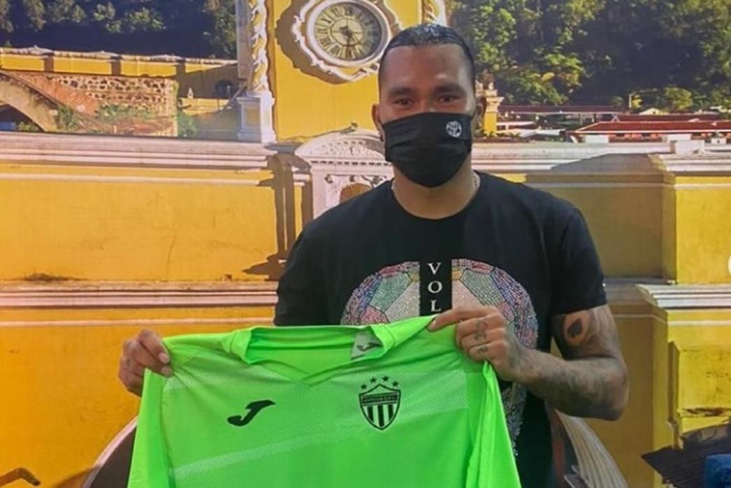 ‘Gullit’ Peña es presentado con Antigua GFC | TUDN Fútbol | TUDN