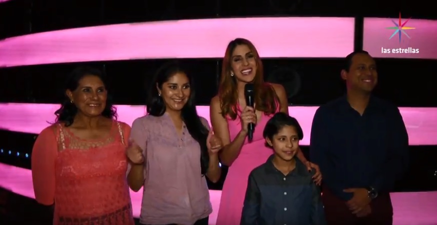 La familia Guzmán gana un viaje a Cancún | Shows Todo Queda En Familia ...