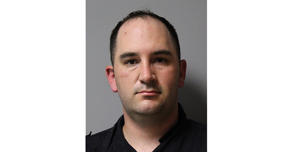 El polémico indulto del sargento condenado por matar a un manifestante ...